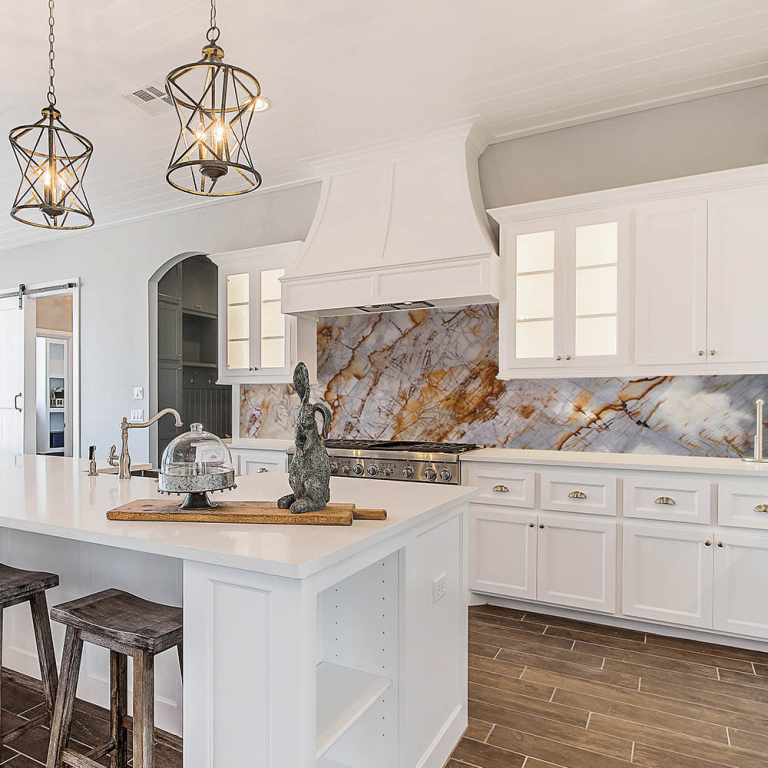 Quartz vs Quartzite: What’s the Difference and Which Should You Choose?